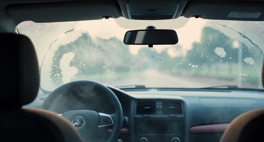 How To Get Rid Of Condensation Inside A Car Windshield? – Easy ...